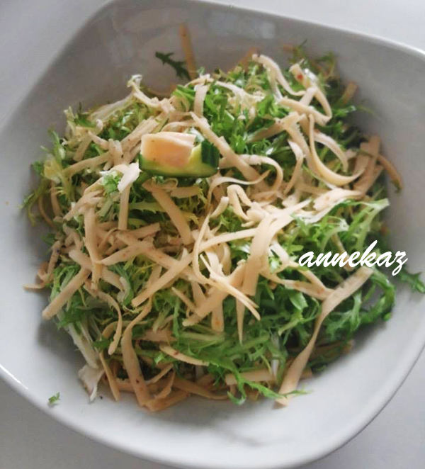 Peynirli radika salatası