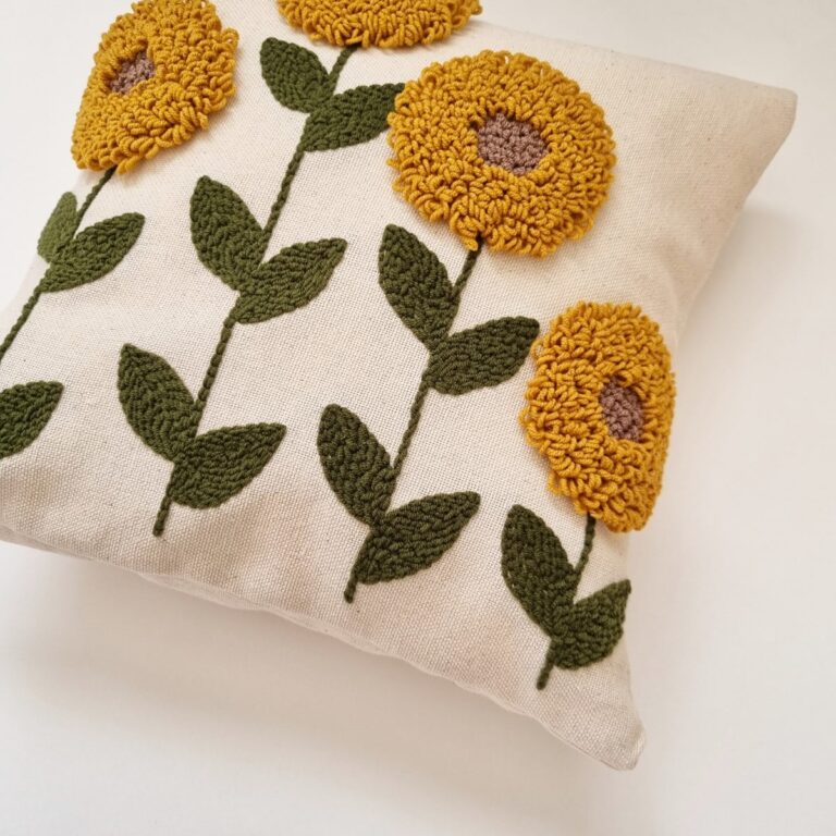 Punch işi kırlent modelleri