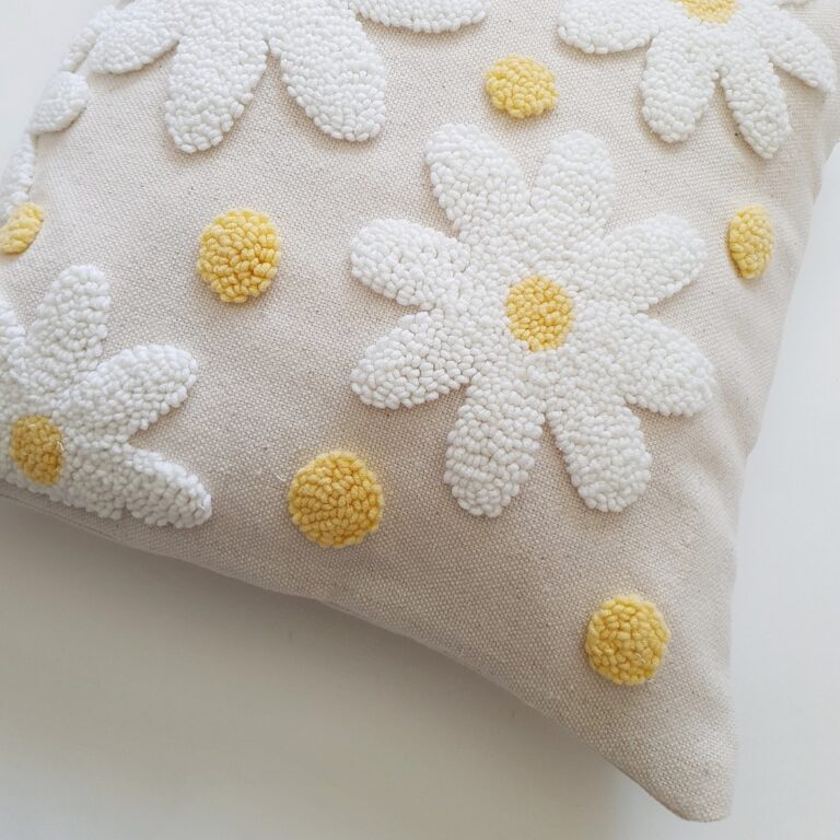 Punch işi kırlent modelleri